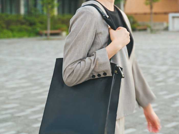 【ROOTOTE】リュック&トートの2wayで使えるビジネスバッグが登場! - Peachy - ライブドアニュース
