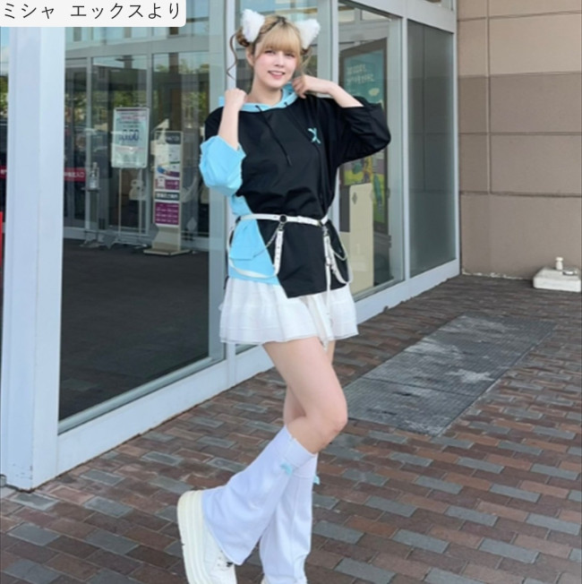 身長182cm美女モデル、ミニスカ姿が「スタイル抜群」「異次元」 “圧倒的な頭身”に衝撃 - ライブドアニュース