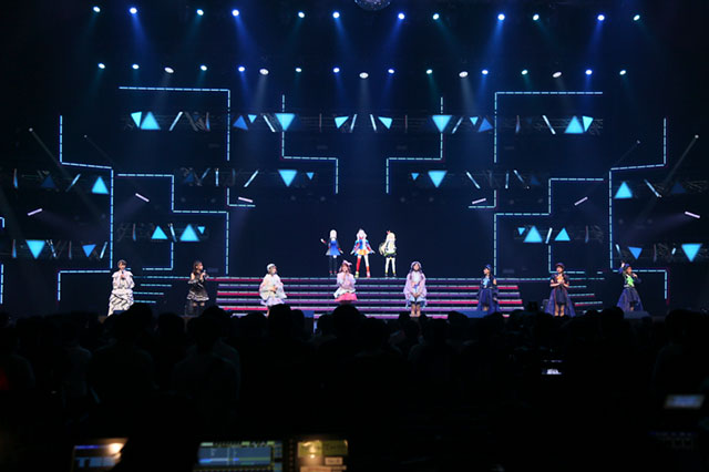 【ライブレポート】“電音部 2nd LIVE -BREAK DOWN-”、音楽と人と物語を紡いでいく、圧倒的なステージを披露！ 第二部のスタートと新エリア「カブキエリア」の登場とともに新たな ...