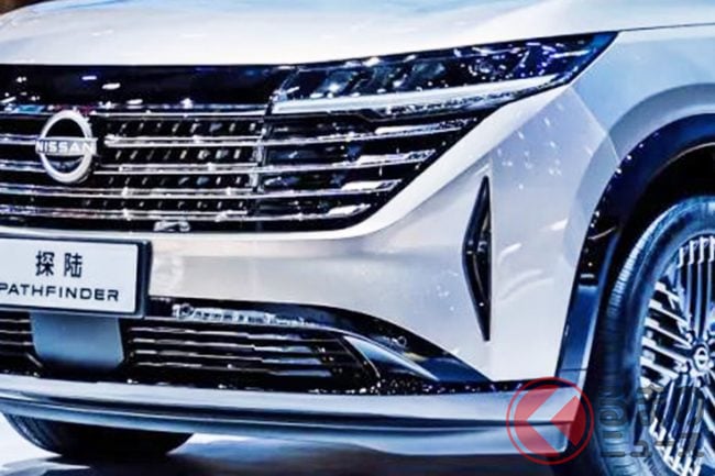全長5m超え！ 日産の新型「最上級6人乗りSUV」がスゴい！ ド迫力グリルに光るロゴ採用！ 「エクストレイル超え」のめちゃ豪華な「新型パスファインダー」とは - ライブドアニュース