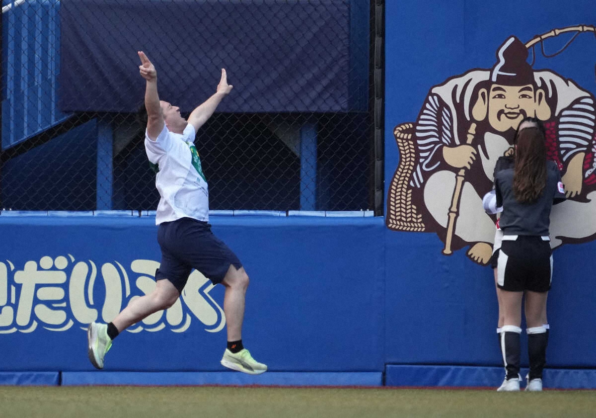 【画像】「'47 DASHMAN RACE」元日本ハムの杉谷拳士氏がダッシュマンに圧勝 - ライブドアニュース