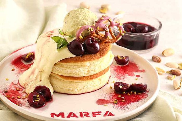 春限定パンケーキ&シェイクが横浜モアーズ3F｢MARFA CAFE｣に登場♪ - Peachy - ライブドアニュース