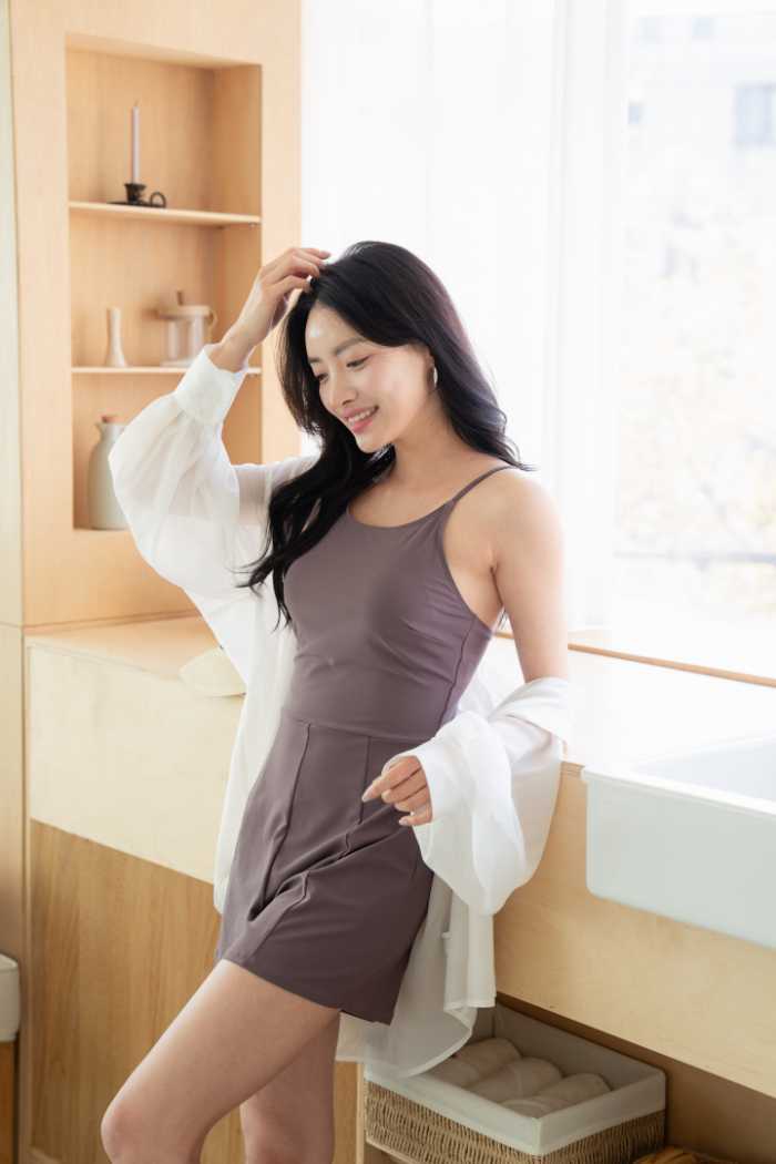 ラディアンヌのエナイより、ママにおすすめの｢オールインワン水着｣が登場♪ - Peachy - ライブドアニュース