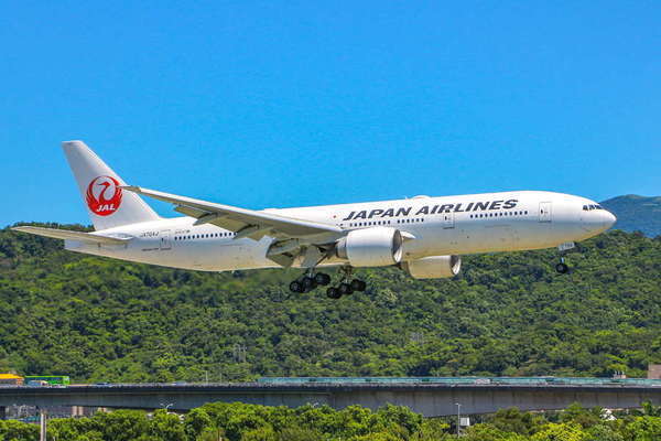 JAL国内線屈指の″神席”まもなく消滅 異例のコスパ「＋数千円でゴロ寝席」 後継はどうなる？ - ライブドアニュース