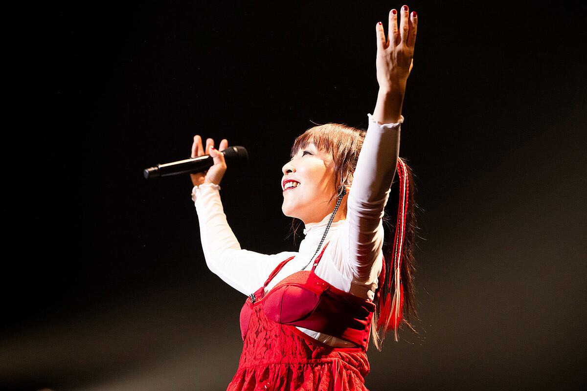 【画像】angela、デビュー20周年ライブツアー“angela Live Tour 2023 「Welcome!」”ファイナル公演で ...