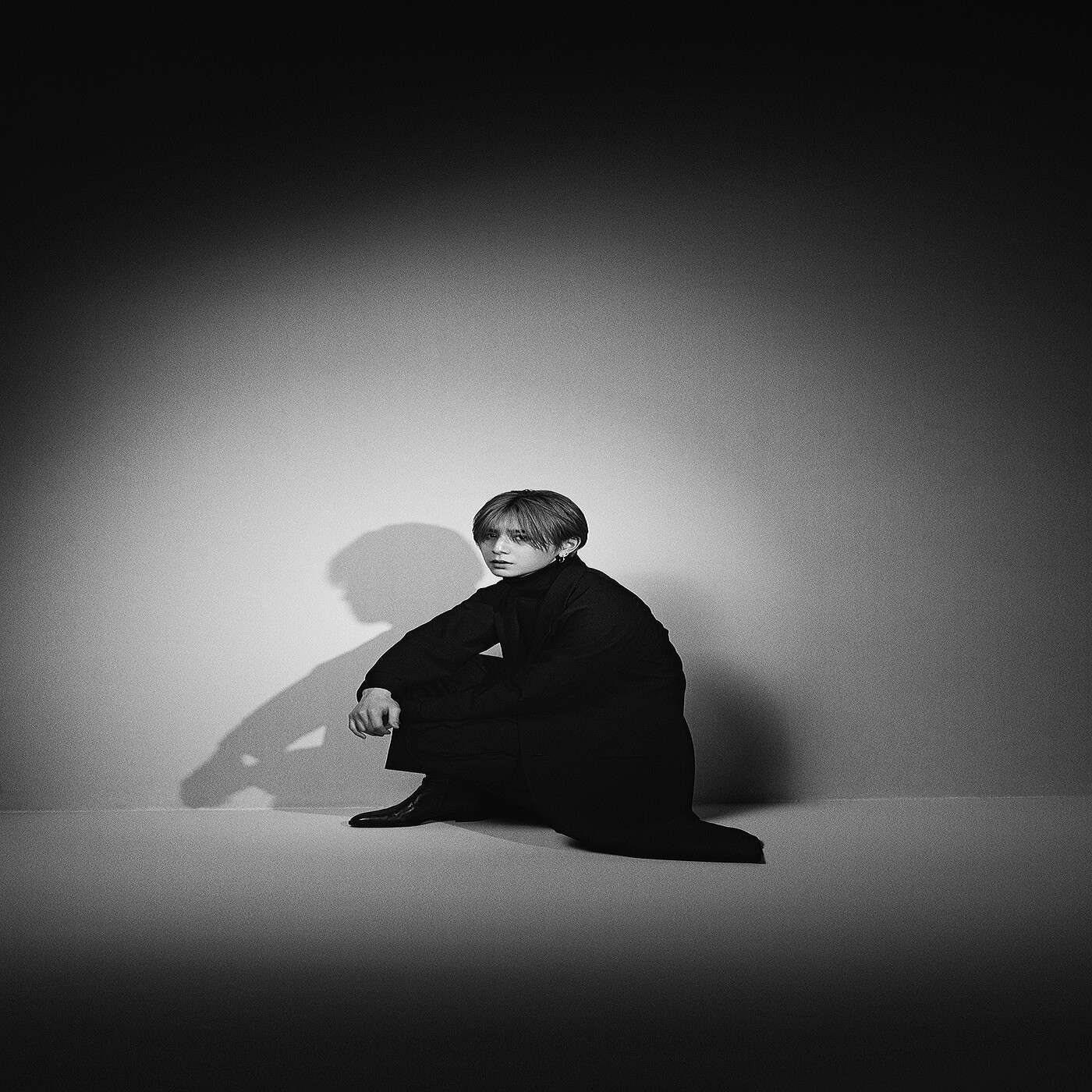 山田涼介、初のソロアルバムより渾身のダンスポップチューン「RED」MV公開 (2025年3月14日掲載) - ライブドアニュース