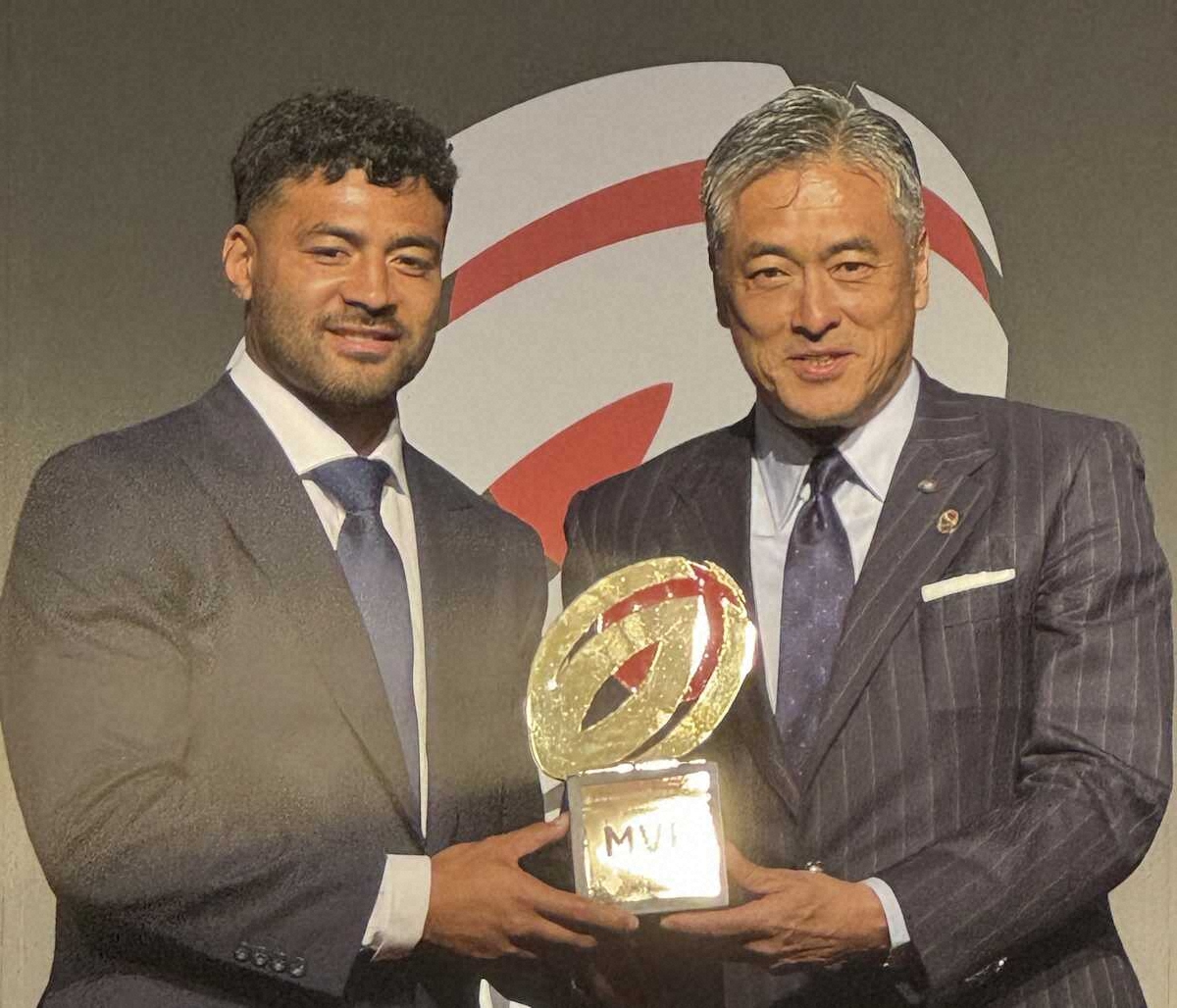 【リーグワン】MVPにBL東京のSOモウンガ！ベスト15などと合わせ個人3冠 - ライブドアニュース