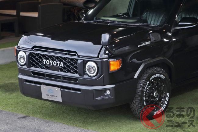 トヨタ「“ランクル顔”のプロボックス!?」がスゴい！ 丸目2灯「カクカクデザイン」をフル再現！ 豪華内装も採用の“顔面移植マシン”「70 YO. 70デストロイヤー」カスタムとは ...