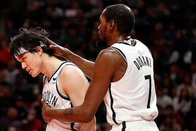 渡邊雄太を大物ケビン・デュラントが絶賛 3ポイント決定率NBA1位「彼の熱量が大好き」 - ライブドアニュース