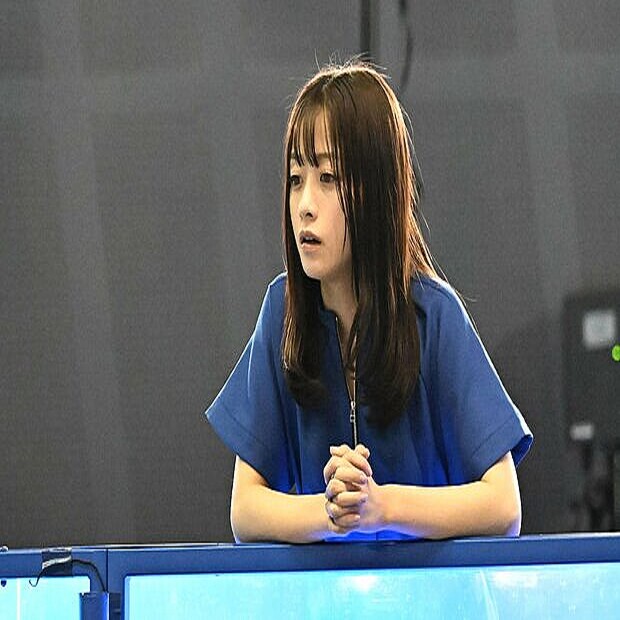 橋本環奈、世界水泳を生観戦「生環奈にお客さんびっくり」 (2023年7月23日掲載) - ライブドアニュース