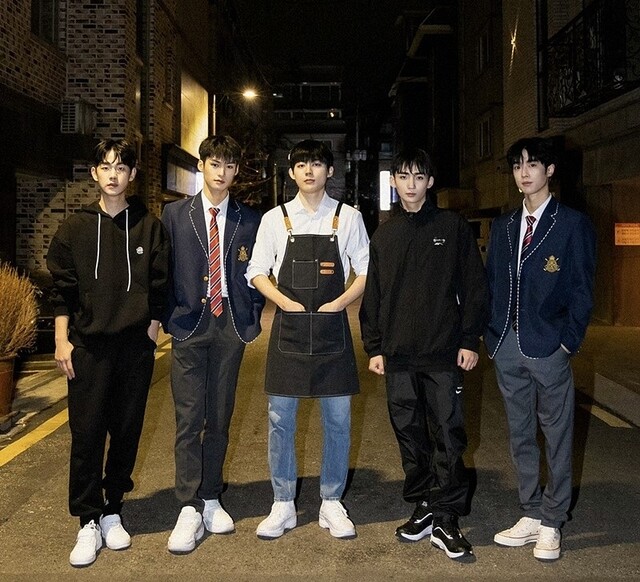 “元TRCNGメンバー4人が所属”新人ボーイグループBXB、デビューアルバムのコンセプトフォトを公開 - ライブドアニュース