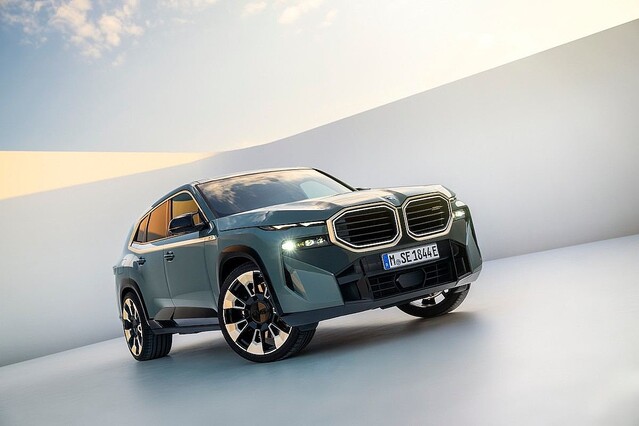 最強のSUVが誕生か? BMW「XM」が2,130万円でデビュー! - ライブドアニュース