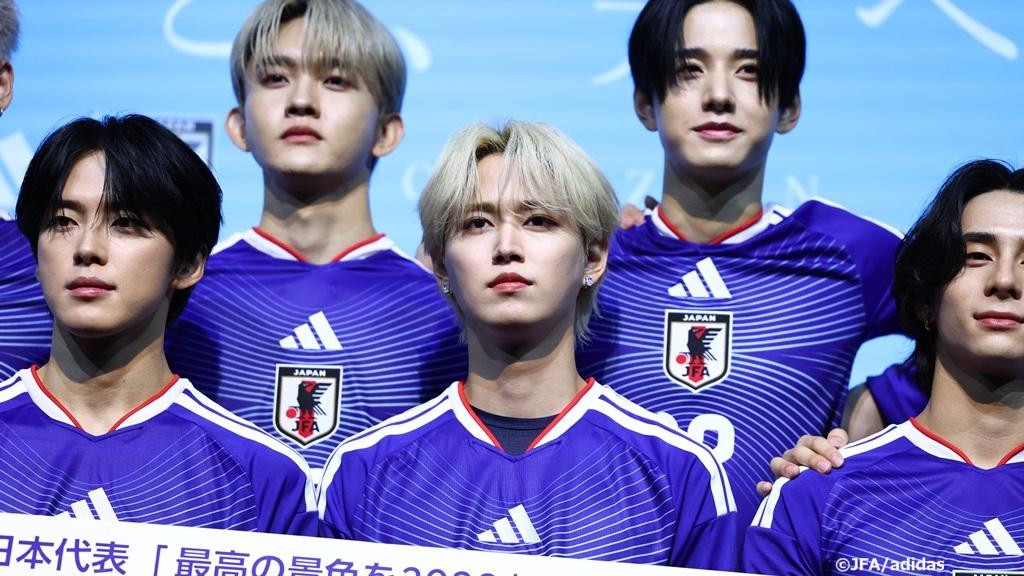 JO1とINIによる特別ユニット『JI BLUE』、サッカー日本代表の公式アンバサダーに就任！JFA「共闘して欲しい」 (2025年11月10日掲載) - ライブドアニュース