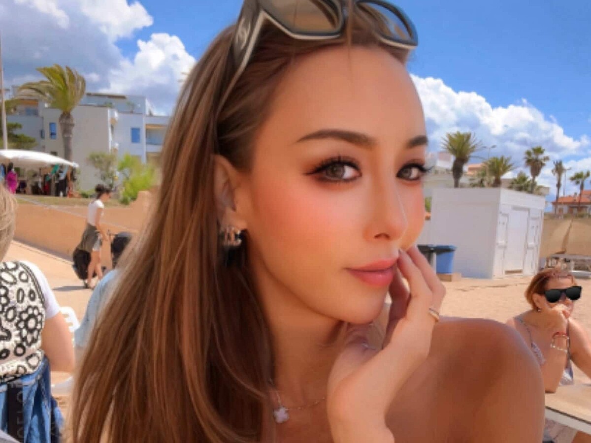 GENKING.、美谷間＆美脚あらわな超大胆ワンピ姿！ スタイル抜群の姿に「めっちゃ綺麗」「目の保養」 - ライブドアニュース