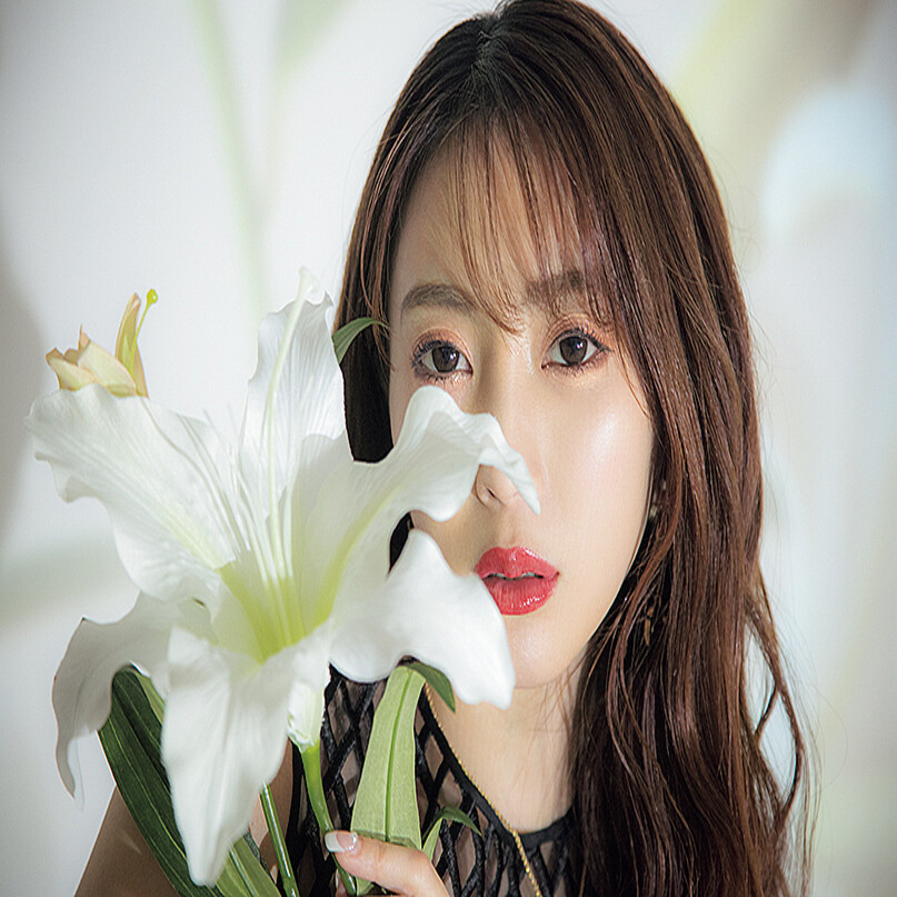 森咲智美、グラビアとはひと味違った“大人セクシー”で魅せる 雑誌『PECHE 004』に登場 (2022年2月24日掲載) - ライブドアニュース