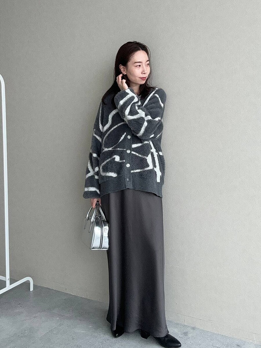 【画像】1点投入 → 即垢抜け！【LEPSIM】大人のヘビロテ！「1軍カーデ」 2/3 - Peachy - ライブドアニュース