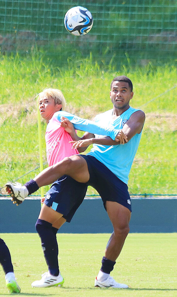 J2磐田 MFドゥドゥが得点に意欲「いつでも狙っている」…10月1日・ホーム長崎戦 - ライブドアニュース