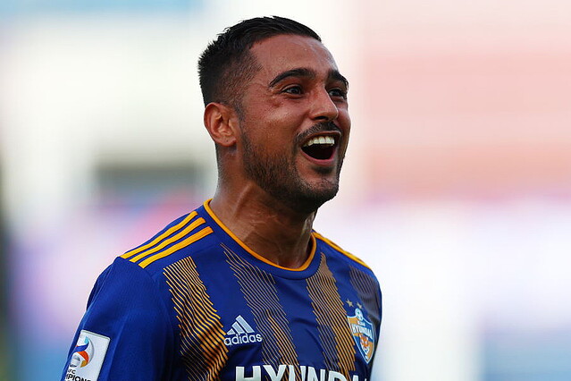 蔚山現代の元JリーガーFW、ACL川崎戦でゴール！ ハンド疑惑の先制弾に賛否「VARないのか」 (2022年4月15日掲載) - ライブドアニュース