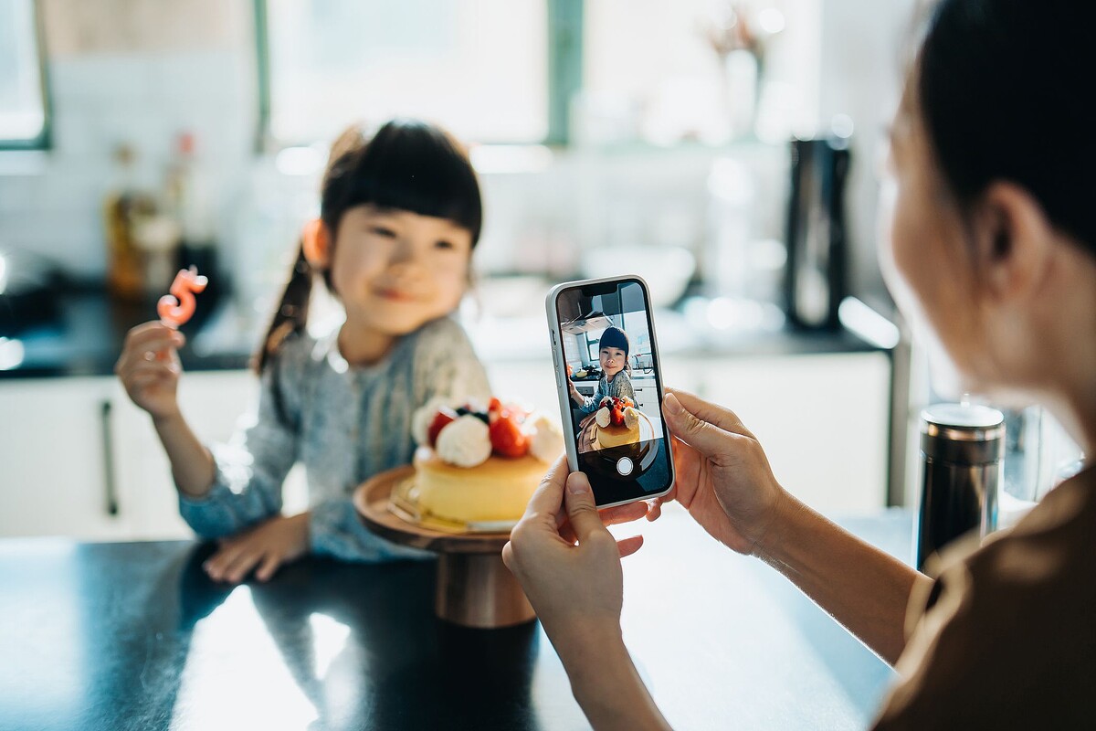 最悪の事態を避けるため…「子どもの写真」をSNSに投稿するリスク (2023年8月17日掲載) - Peachy - ライブドアニュース