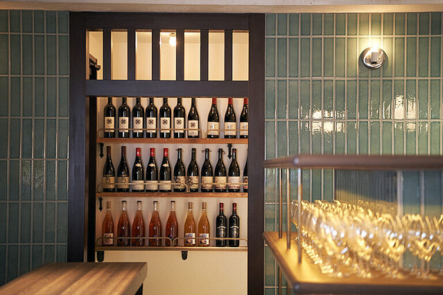 渋谷〈swrl. [wine cocktail ＆ kitchen]〉のバーテンダー・徳満 亮太さん～児島麻理子の「TOKYO、会いに行きたい ...