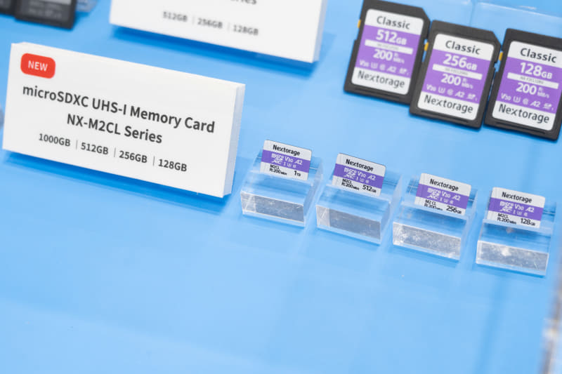 【CP+2025】Nextorage、世界初「VPG800」を謳うCFexpress Type Aカード 200MB/秒のUHS-I microSDメモリーカードも展示 - ライブドアニュース