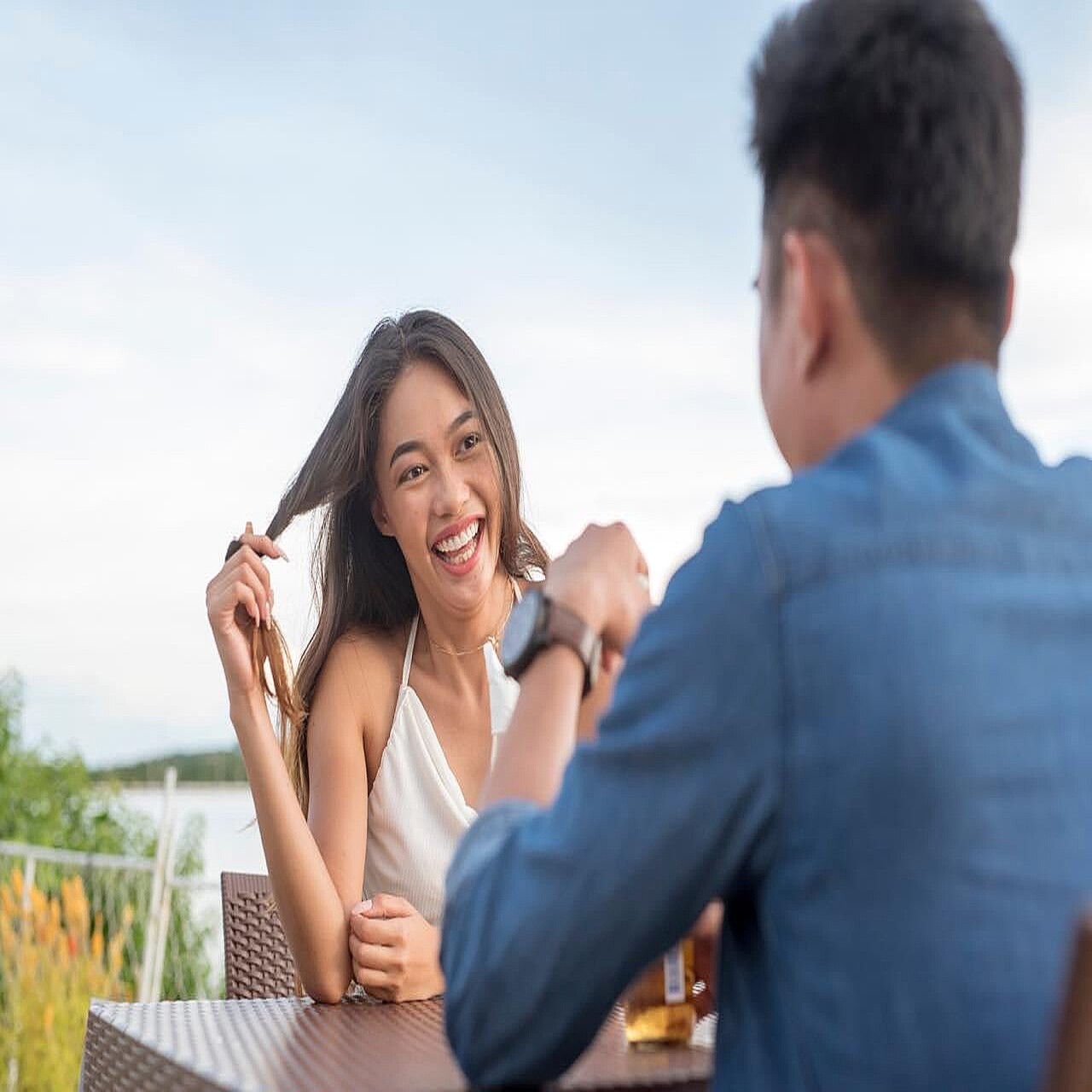 心の距離を縮めたい。気になる男性との「会話を盛り上げるコツ」 2024年5月5日掲載 Peachy ライブドアニュース