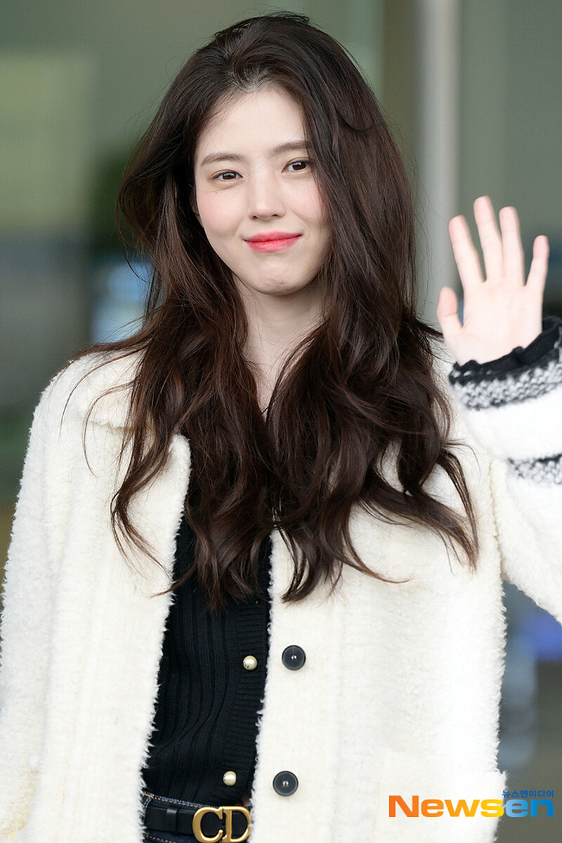 ハン・ソヒ、メイクアップアーティストに約90万円のバッグをプレゼント！？（動画あり） - ライブドアニュース