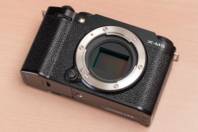 【画像】新製品レビュー：FUJIFILM X-M5 Vlogも静止画も…いわば「レンズ交換式高級コンパクト」 2/28 - ライブドアニュース