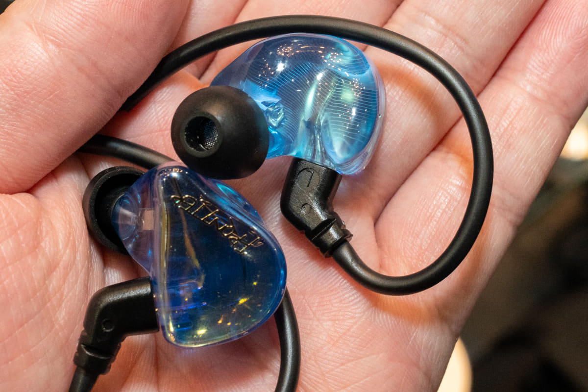 qdc、シングルBAの新IEM「FRONTIER」がイベント初展示。ポタフェス2025 大阪 - ライブドアニュース