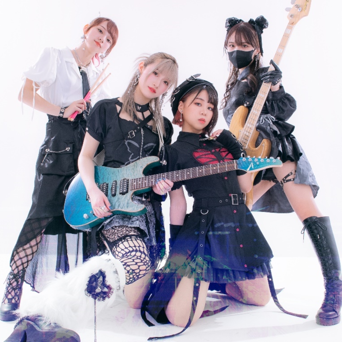 ALMONDot、新曲「TSUNAMAYO ONIGIRI」配信 MVはコミカルな“おにぎり争奪バトル”をイメージ - ライブドアニュース