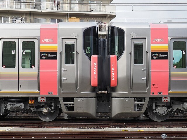 岡山・備後エリア向けのJR西日本227系500番台がベールを脱ぐ - ライブドアニュース