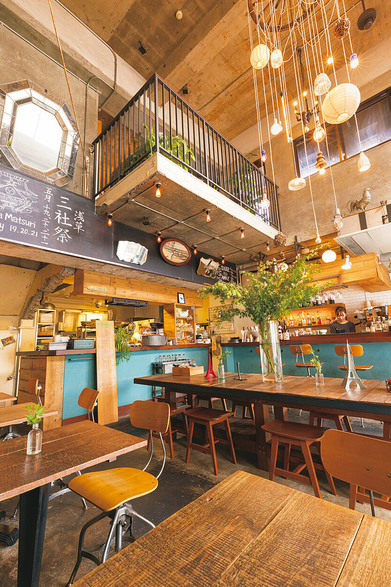 三浦野菜の「山盛りサラダ」とお肉たっぷりの「キューバサンド」がおすすめ！遅めのブランチにも最適な『SUKE6 DINER』 - ライブドアニュース