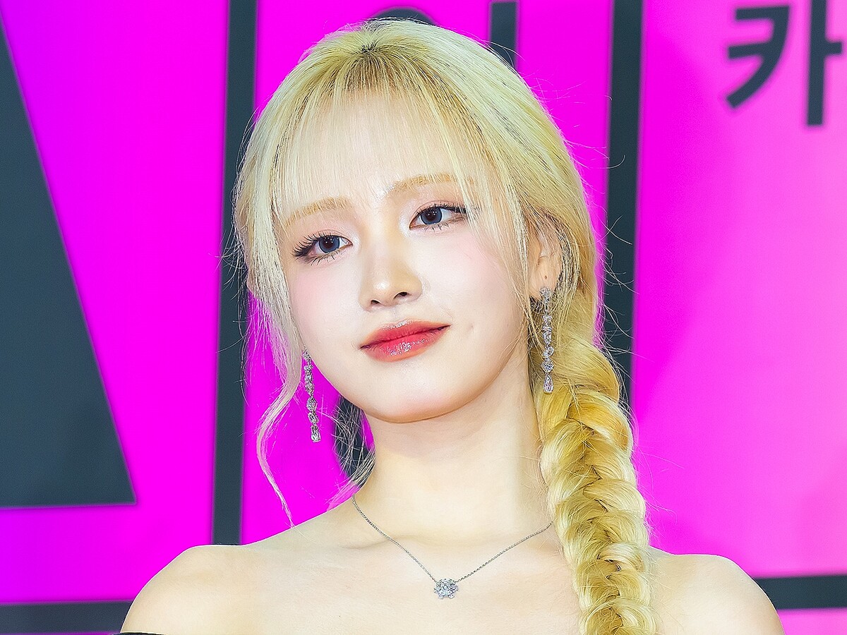 IVE・リズ、スタイル進化が止まらない！美脚際立つ“ミニスカSHOT”に反響「また痩せた？」【PHOTO】 - ライブドアニュース