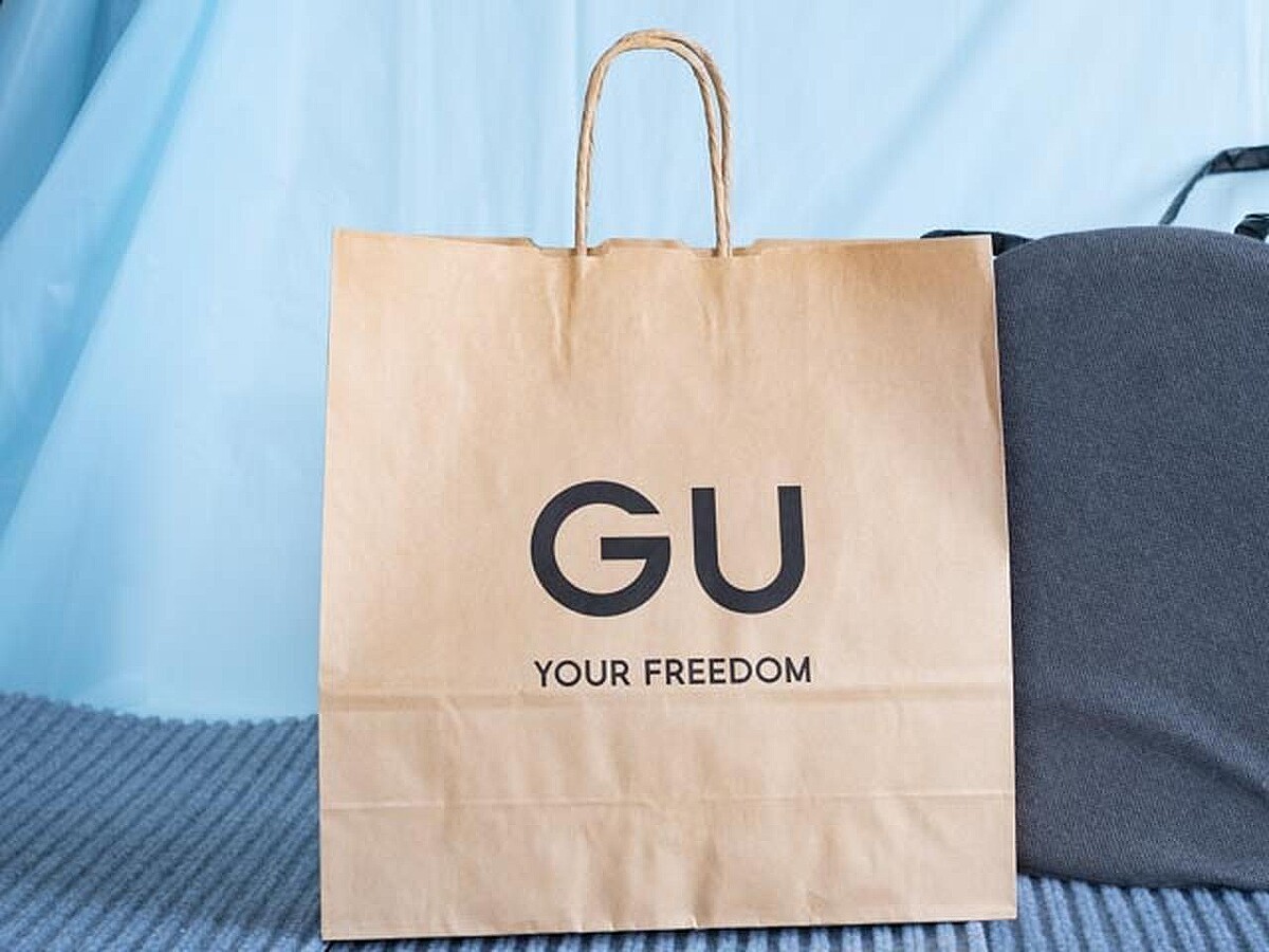 【GUの990円メンズシャツ】が優秀！ 大人の垢抜け♡「サマ見えコーデ」 (2025年8月25日掲載) - Peachy - ライブドアニュース