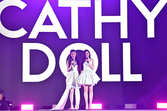 【画像】【韓国アイドル級の唇に】サーモン由来のDNAエキス配合*¹！キャシードールからふっくらボリューミーな唇へ導くツヤ膜リップ「Cathy ...