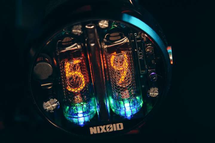 これが時計!? レトロ感と近未来感が融合したNIXOID NEXT VER4.0って一体？ - ライブドアニュース