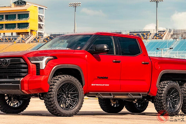 全長6m級のトヨタ「タンドラ」爆誕！ 2700万円超えの6輪仕様がスゴい！ 超ド級モンスターマシンが米国で登場 - ライブドアニュース