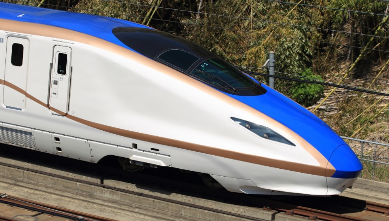 来日したカナダ代表選手、日本が誇る新幹線「E7系・W7系」のかっこよさに惚れる！？ - ライブドアニュース