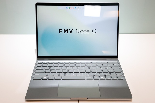 八木莉可子さん、大学生活の本音を語る！若年層向けのノートPC「FMV Note C」がお披露目された、FMVブランドリニューアル・新製品発表会 - ライブドアニュース