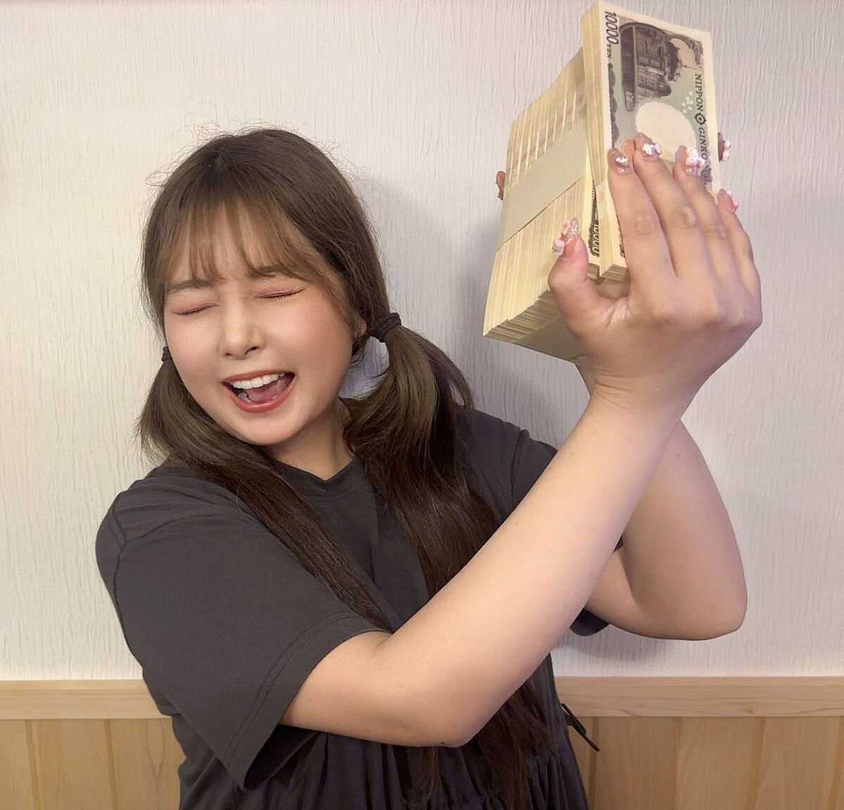 WIN5的中で話題の阿波みなみ、1週間後のまさかの姿が大反響「どんまいっ！」「何か小動物みたいで可愛くない?」 - ライブドアニュース