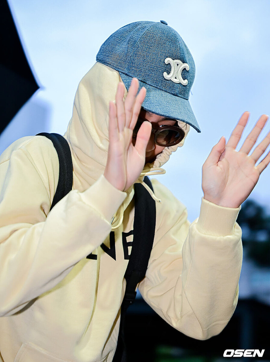 【画像】【PHOTO】BTSのV「ミュージックバンク」収録のため放送局へ（動画あり） 2/7 - ライブドアニュース