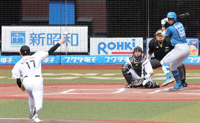 いつもと違う！？ロッテ、佐々木朗希がマリン登板時に「ROHTO」の広告が「ROHKi」に！ - ライブドアニュース