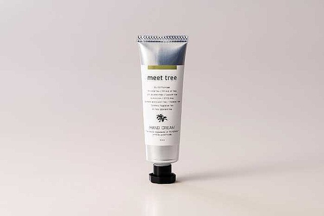 日本の樹木の香りが楽しめる!リップバームとハンドクリームが｢meet tree｣から登場♡ - Peachy - ライブドアニュース