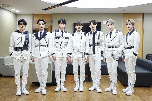 【画像】ENHYPEN、Block Bのカバーステージも！「KCON:TACT 3」で幻想的なパフォーマンスを披露 2/3 - ライブドアニュース