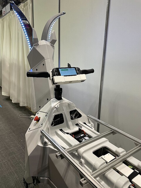 【画像】川崎重工業株式会社 四脚歩行ロボット「RHP Bex」を公開 4/7 - ライブドアニュース