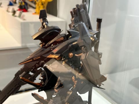 【画像】「AC4」より「DECOCTION MODELS レイレナード 03-AALIYAH Mirror Finish Ver.」が初展示 ...