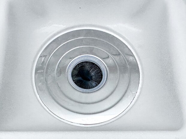 お風呂の排水口掃除が劇的にラクに！ FULNG「お風呂ヘアーキャッチャー」でプチストレス解消 - ライブドアニュース