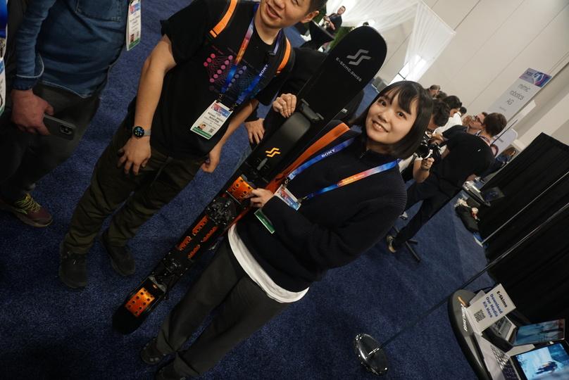 これからのスキーは雪山を“登る”ことができる。そう「E-Skimo」ならね #CES2025 - ライブドアニュース