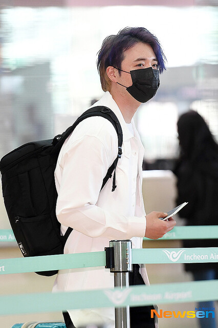 【画像】【PHOTO】TARGETのZETH、日本でのソロ活動のため出国…明るい表情で挨拶 2/7 - ライブドアニュース