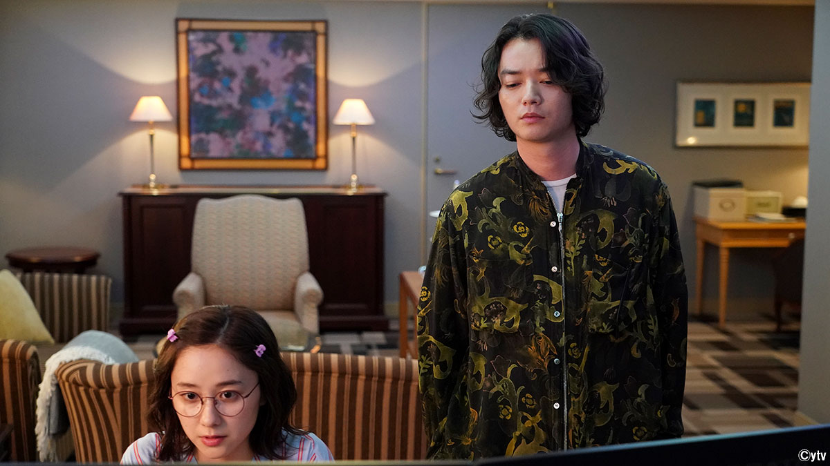 坂口健太郎“二宮”の好きな食べ物も明らかに!?『CODE』オリジナルストーリーがTVerで配信！ (2023年7月3日掲載) - ライブドアニュース